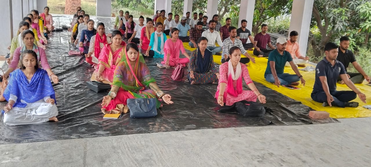 Sri Neelam Devi Mahavidyalaya, Dhaturi Tola, Bairia, Ballia